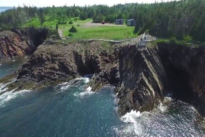 Peggy's Cove, Queensland Beach, Mahone Bay, Lunenburg 8hr - Practical Details and Traveler Tips