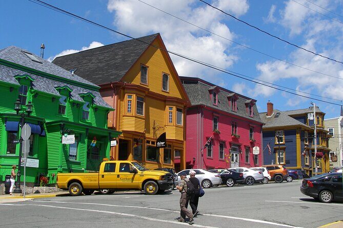 Peggy's Cove, Queensland Beach, Mahone Bay, Lunenburg 8hr - Frequently Asked Questions