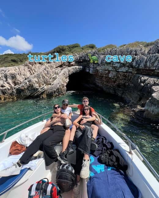 Pelagic Boat Tour7 destinations:drink+Snorkel+Umbrella - What to Expect on the Water & Shore