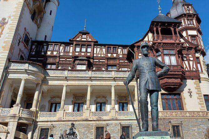 Peles Castle, Dracula Castle and Brasov old town - private tour from Bucharest - FAQ
