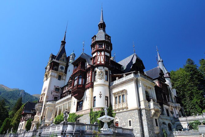 Peles Castle Skip-The-Line Guided Tour - The Guide: Knowledge, Passion, and Personal Touches