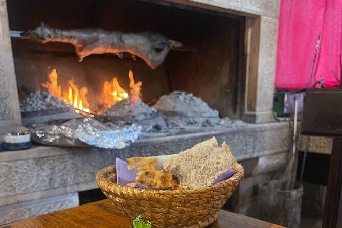 Peljeac - Wine, Oysters and Food Experience from Dubrovnik - First Stop: Family Winery with Tasting of Wines and Liquors