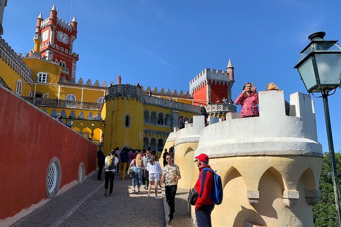 Pena Palace and Villa de Sintra Private Half Day Tour - Key Points