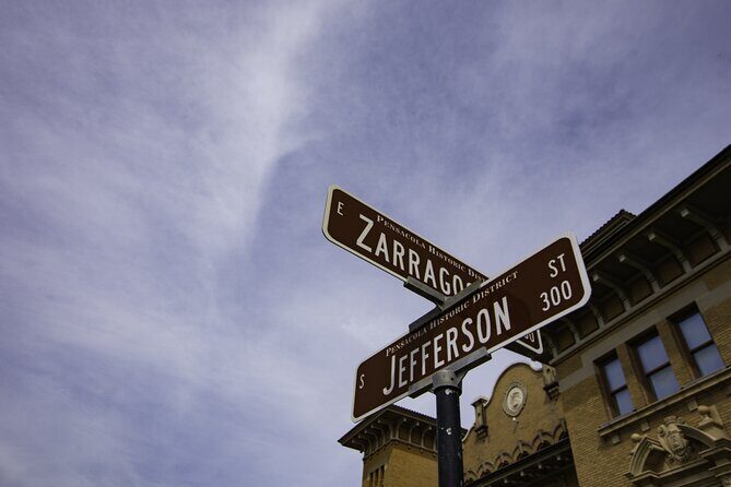 Pensacola's Famous Ghosts Smartphone Guided App Walking Tour - Key Points