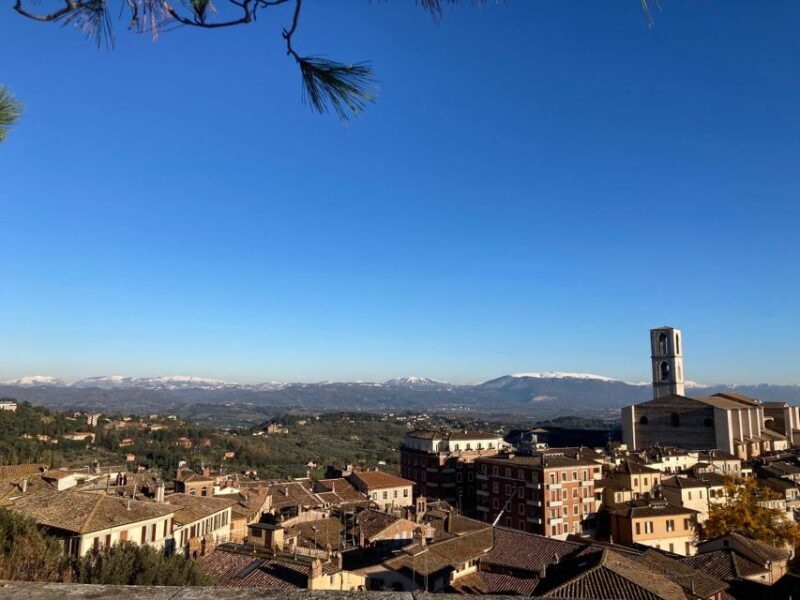 Perugia: Old Town Walking Tour, Piazza IV Novembre - Authentic Insights from Reviewers