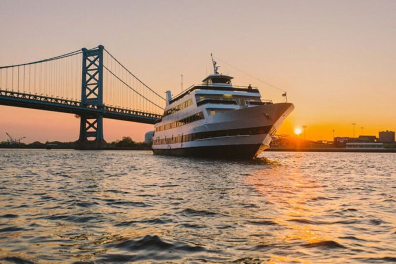 Philadelphia: Buffet Brunch, Lunch, or Dinner Cruise - Key Points