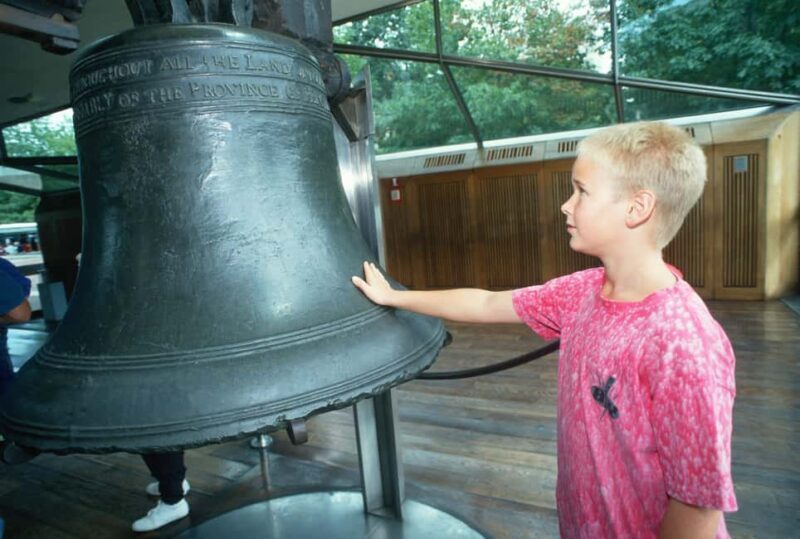 Philadelphia: Walking Tour of Colonial Nonsense - Discover the Authentic Charm of Philadelphia’s Colonial Past with a Walking Tour