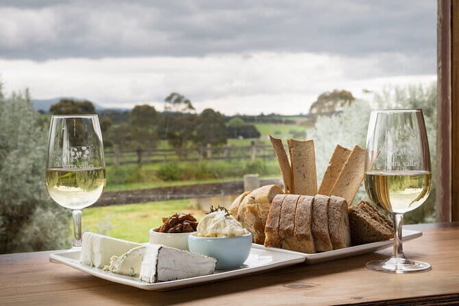 Phillip Island Penguin Parade Small-Group with Lunch and Wine - FAQ