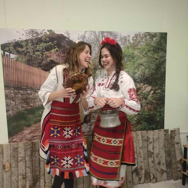 Photos with traditional costumes in Sofia - FAQ