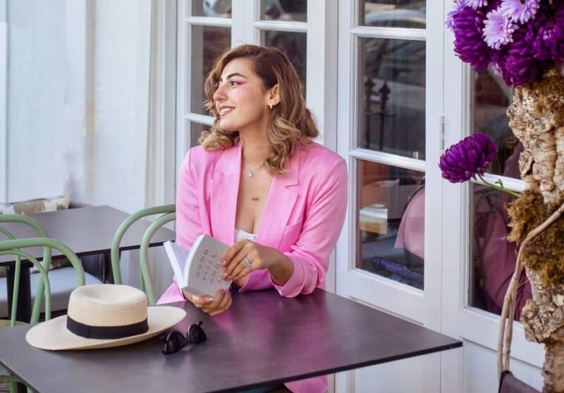 Photoshoot at Notting hill,Covent Garden,St Paul Cathedral - Who Should Consider This Tour?