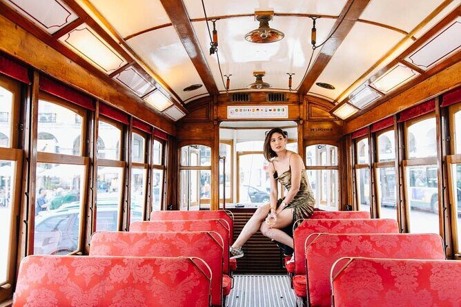 Photoshoot with a professional photographer in Lisbon - The Sum Up