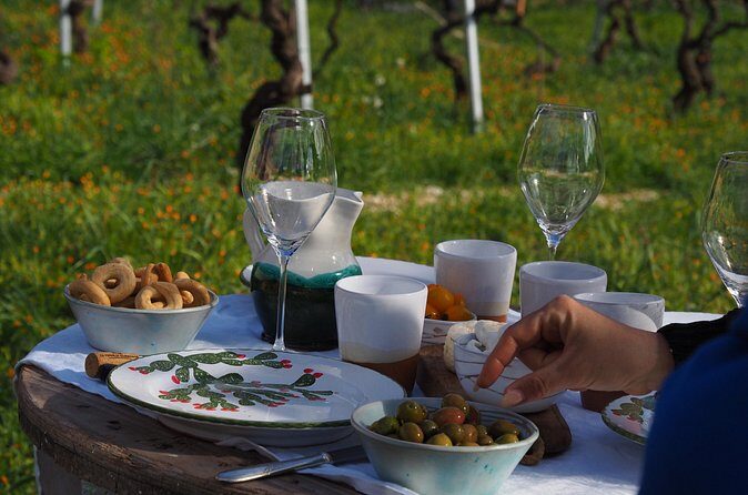 Picnic aperitif in the vineyard of an ancient trullo in Martina Franca - FAQs