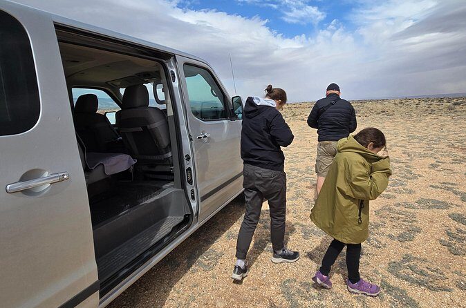 Picnic at East Grand Canyon Tables and Chairs Privided No Crowds - The Experience’s Strengths: Why It’s Worth Considering