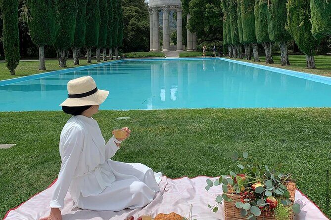 Picnic Packages for 2 to 4 ppl - An Overview of the Picnic Experience