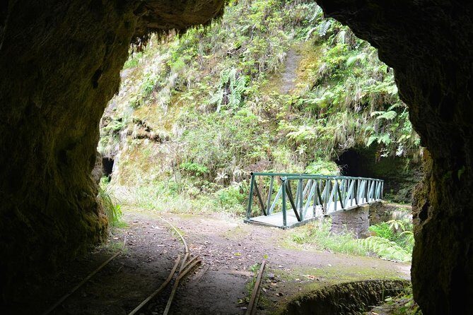 Pico Arieiro To Pico Ruivo / Highest Peak Challenge - The Itinerary: What to Expect