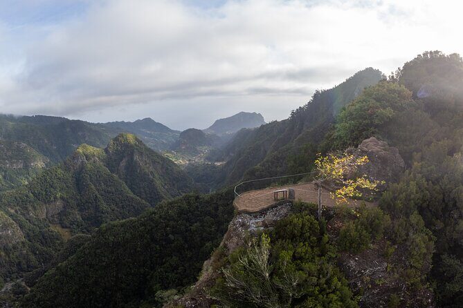 Pico do Areeiro and Balconies Tour East - Key Points