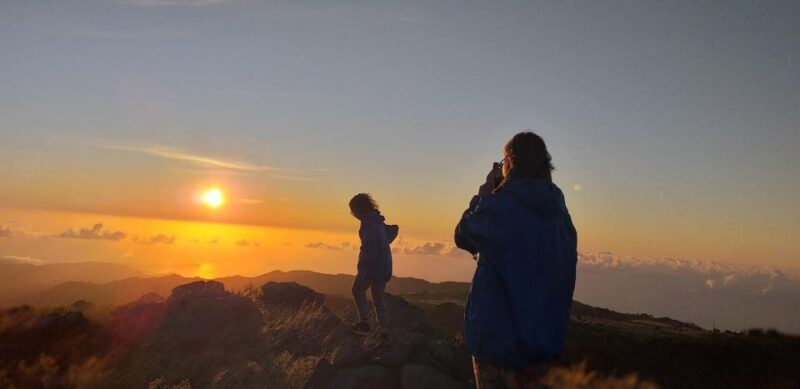 Pico do Arieiro: Private 4x4 Sunrise Trip with Hot Drinks - Key Points