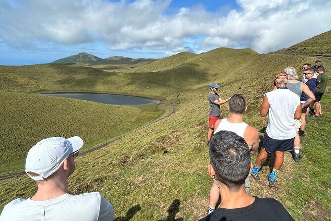 Pico Island lakes, craters & volcanic curiosities - Private tour - Discover the Volcanic Heart of Pico Island: A Detailed Review of the Private Lakes, Craters & Curiosities Tour