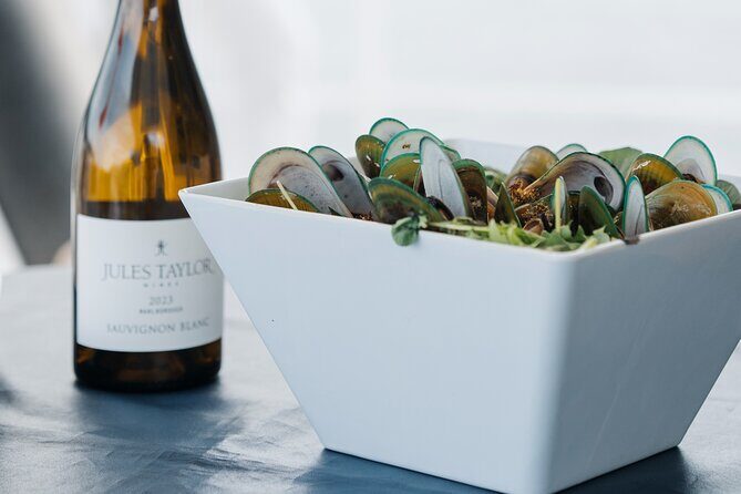 Picton Morning Guided Kayak with Afternoon Boat Cruise Tour - An In-Depth Look at the Picton Kayak and Cruise Tour