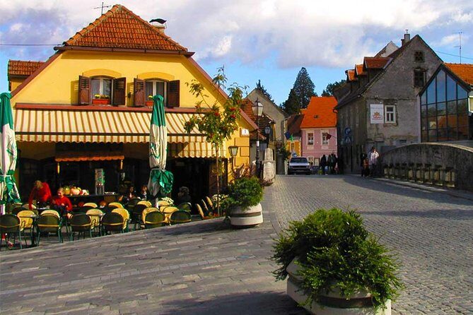 Picturesque Samobor & Samobor Castle Half-day Tour - Weather Considerations & What to Bring