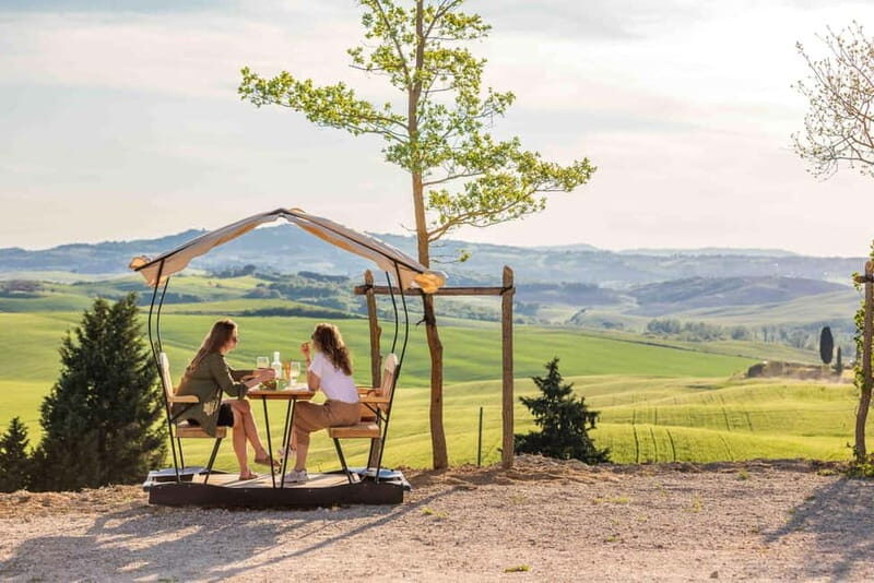 Pienza: guided tasting of Orcia DOC wine and organic EVO oil - Key Points