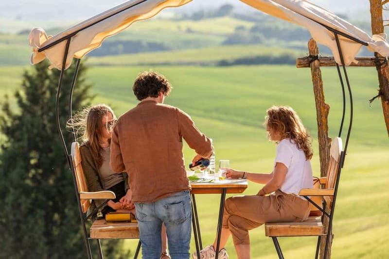 Pienza: tour of the mill with oil and wine tasting - Key Points