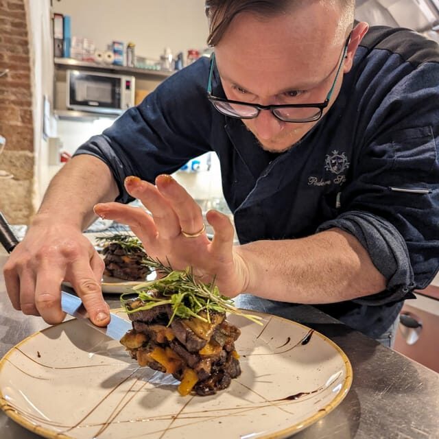 Pienza: Typical Gourmet Lunch at Ancient Tuscan Farmhouse - Practical Details: What To Expect