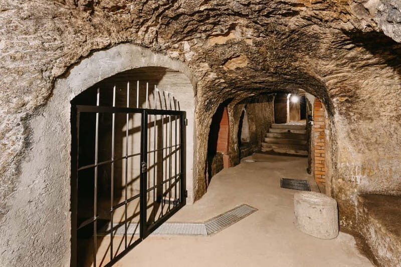 Pilsen: Historic Underground Tour with a Glass of Beer - Is This Tour Right for You?