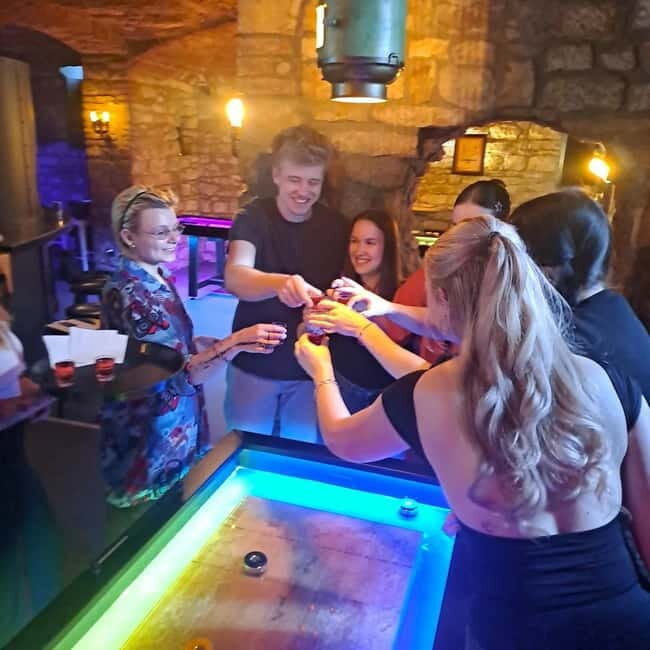 Ping pong or shuffleboard for up to 6 players - Key Points
