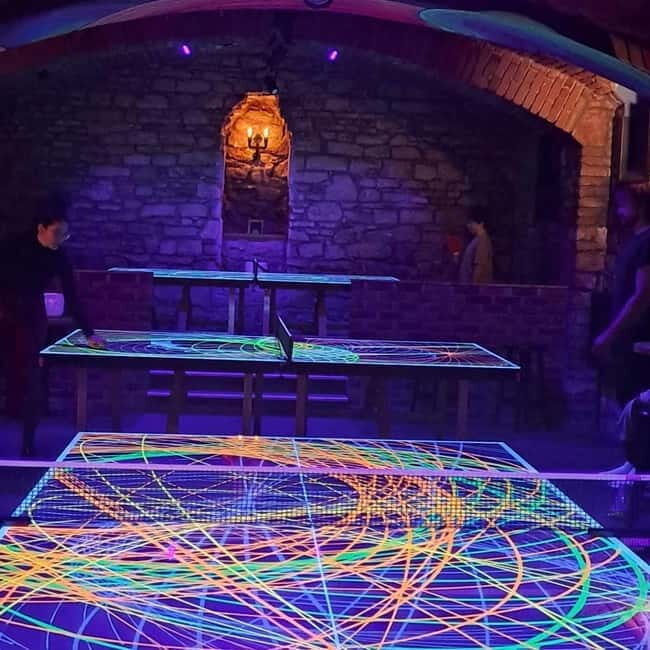 Ping pong or shuffleboard for up to 6 players - Detailed Breakdown of the Activity