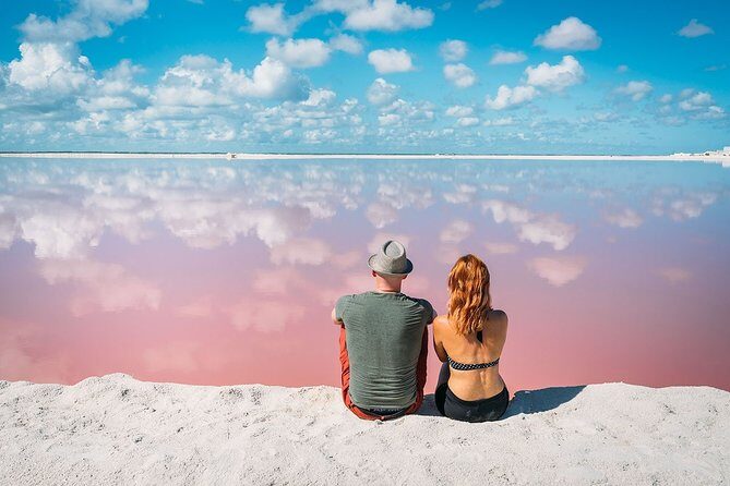 Pink Lake Tour from Las Coloradas with lunch and boat ride - FAQ