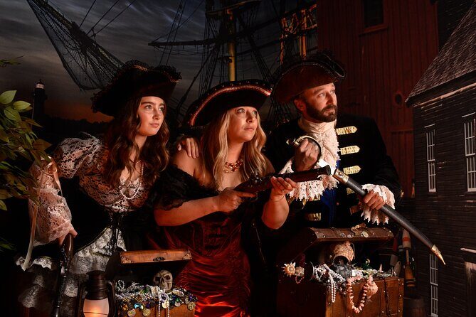 Pirate Costume Photo Shoot - Authentic Experiences and Review Insights