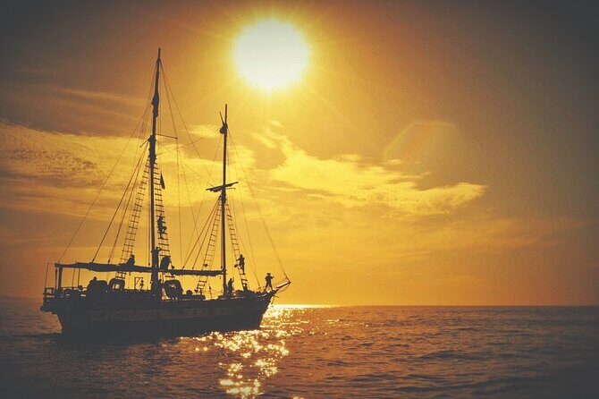 Pirates Sunset Cruise at the Cabo San Lucas Arch - Practical Details and Considerations
