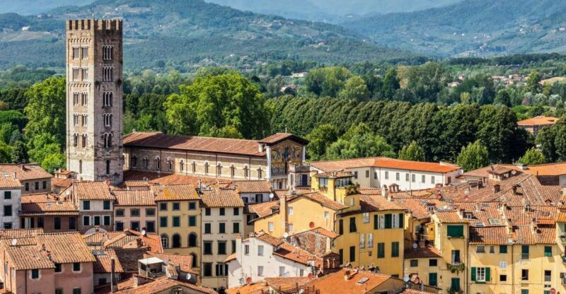 Pisa and Lucca: Private Full-Day Tour by Deluxe Van - A detailed look at the Tuscany private tour