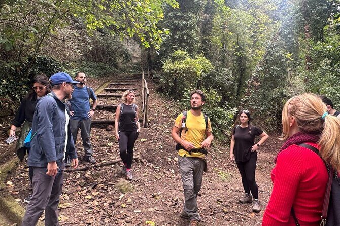 Pitigliano in the footstep of the Etruscan: Hike and wine tasting - An In-Depth Look at the Experience