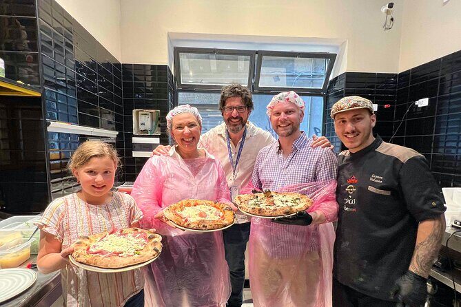 Pizza cooking class in real Pizzeria with Pizza chef & Tour guide - Who Would Enjoy This Tour?