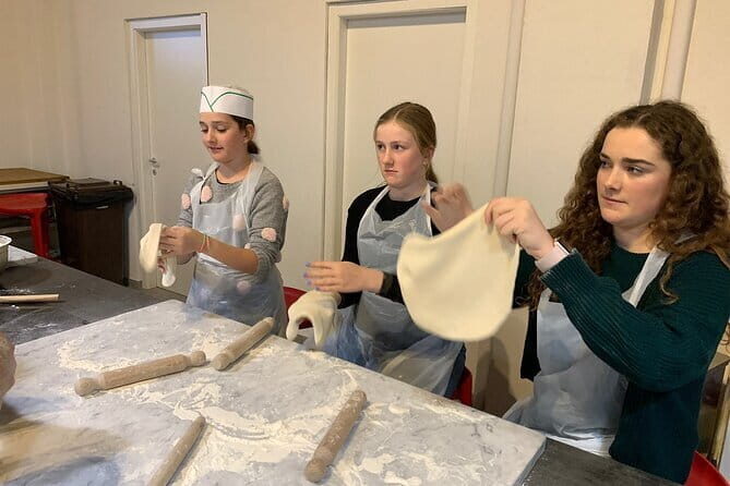 Pizza & Gelato Making Cooking Class in Florence - What Sets This Tour Apart?
