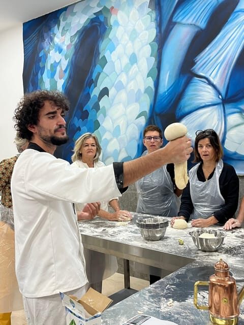 Pizza-Making Workshop by night with glass of wine - Who Will Love This Tour?