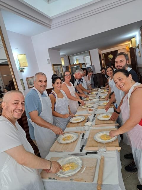 Pizza Pro, a Hands-On Cooking Class Near Castel Sant Angelo - A Deep Dive into the Experience