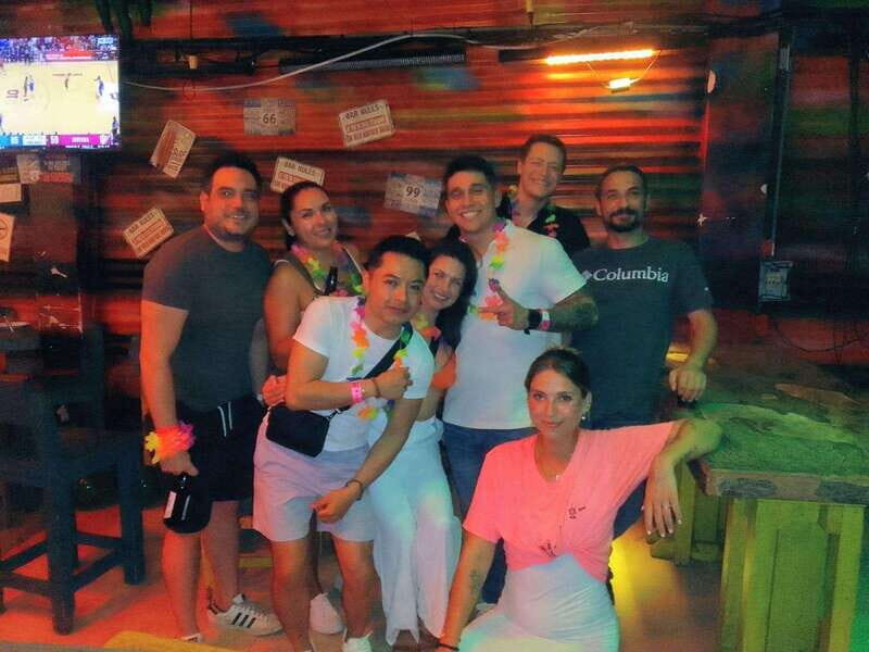 Playa del Carmen: Social Pubcrawl, meet fellow travelers - How the Experience Plays Out