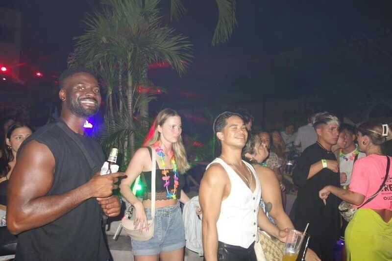 Playa del Carmen: Social Pubcrawl, meet fellow travelers - Transportation and Logistics