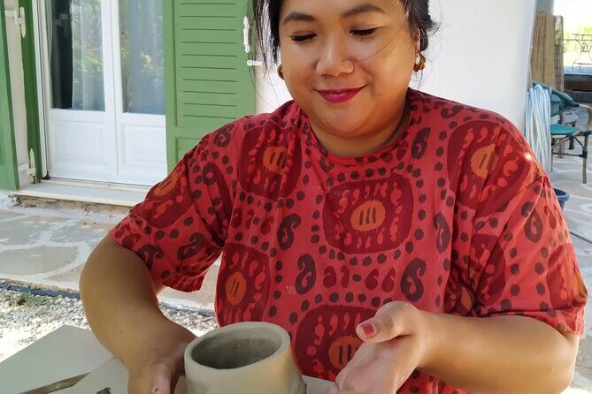 Playing and Creating with Clay 3 Hours Pottery Class - FAQs
