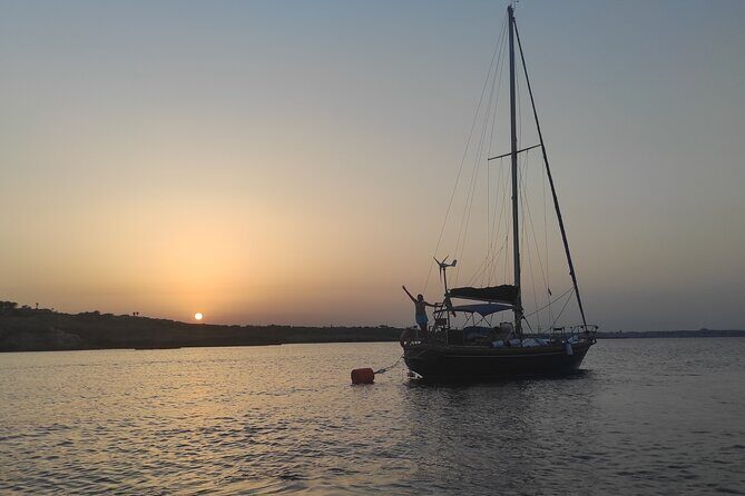 Plemmirio Sailing Tour from Ortigia with Snorkeling - Key Points