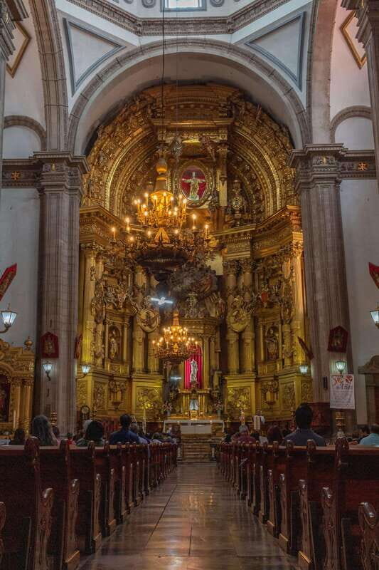 Poetry tour Mexico City - A Closer Look at the Poetic Journey