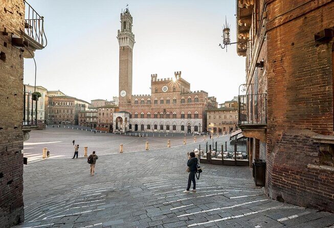 PolaTour The 17 Fountains of the Contradas of Siena - Exploring Siena through the 17 Fountains of the Contradas: An Authentic Adventure