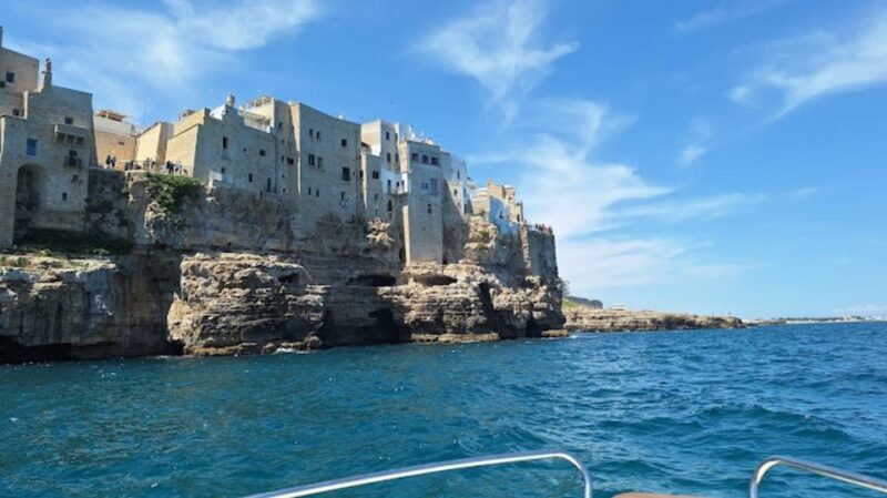 Polignano's coast and caves: a boat tour with drinks, swimming, music, and fun - What to Expect During Your Boat Experience