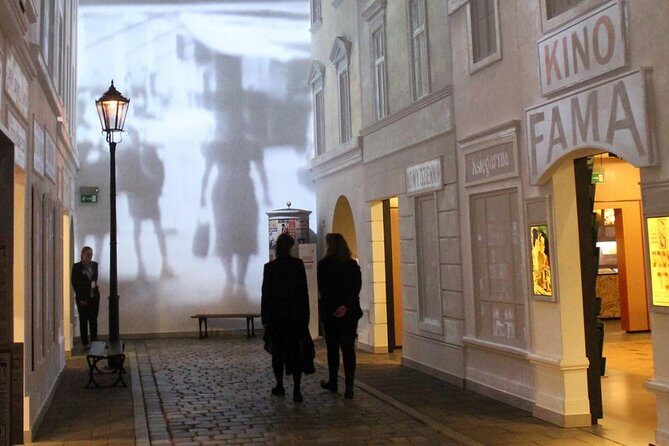 POLIN Museum of the History of Polish Jews : SMALL GROUP /inc. Pick-up/ - Practicalities and Considerations