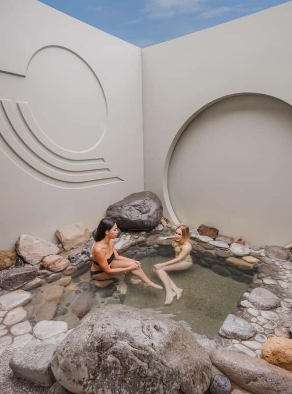 Polynesian Spa Rotorua: Sky View Private Pools Experience - The Setting and Atmosphere