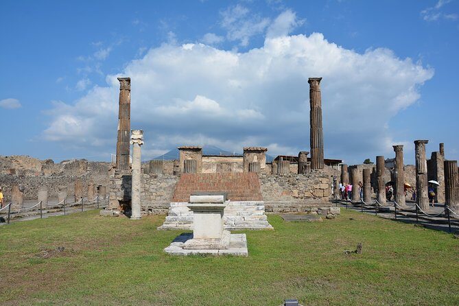 Pompeii: 2 Hour Private Tour with an Archeologist Guide - The Sum Up