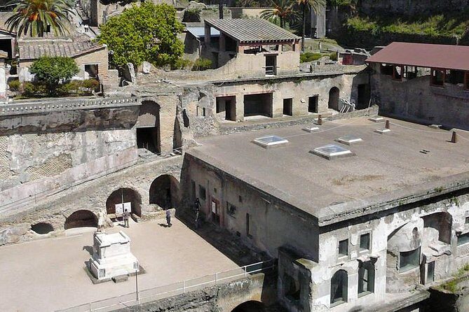 Pompeii and Herculaneum Private Tour - FAQ